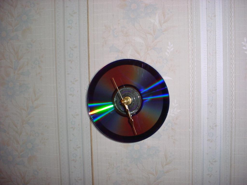 DIY CD Clock