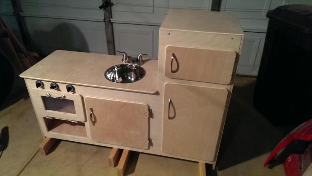 DIY Children's Play Kitchen